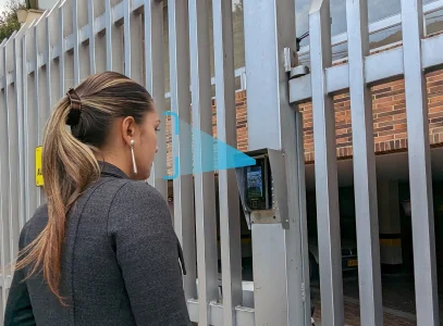 Automatización de acceso peatonal segura | Fuse Access